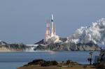 Japan launches joint military, scientific optical data relay satellite ...